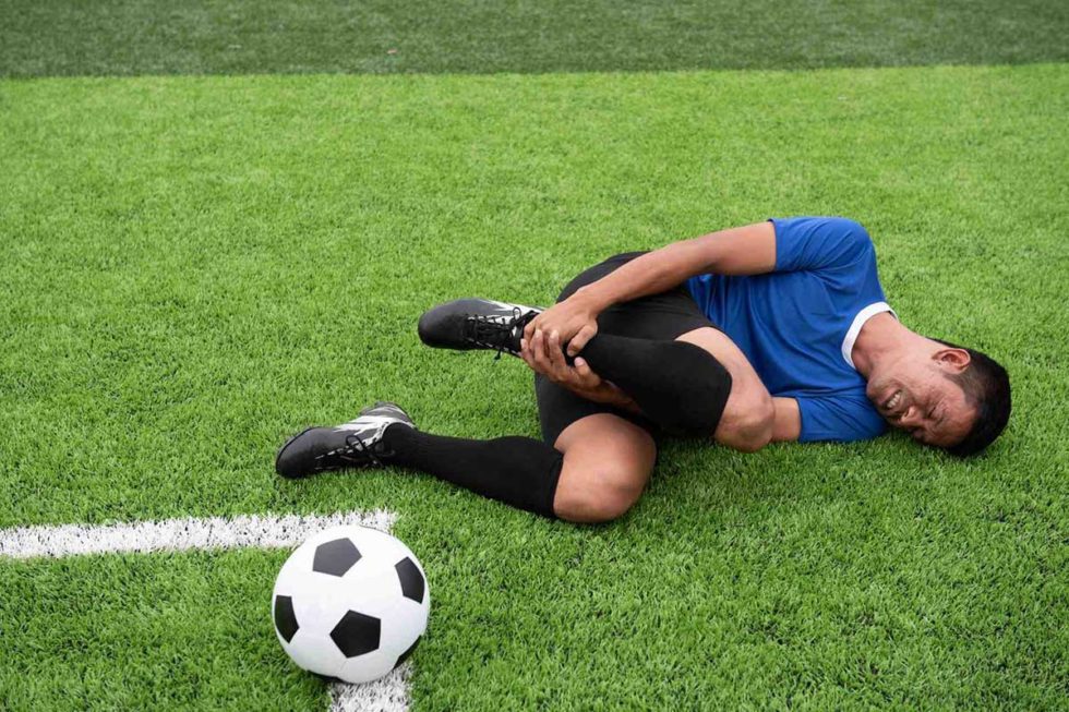 The difference between a hairline fracture and a sprain | Missouri ...